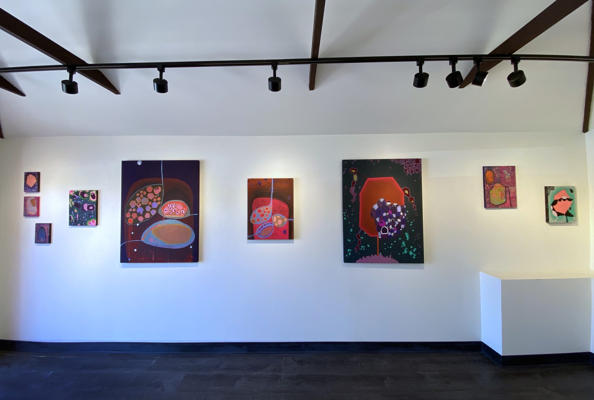 Denise Sfraga: Strange Brew at The Garage Art Center – Art Spiel